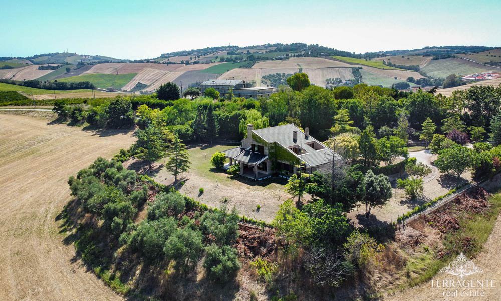 Elegant Villa With Seaside View In The Enchanting In Fermo, Marche ...