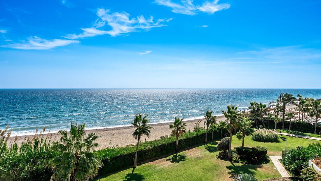 Exquisite Beachfront Apartment With Amazing In Marbella, Andalusia ...