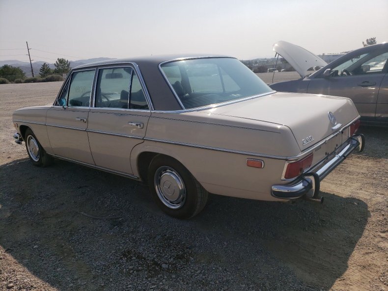 1969 Mercedes Benz 250 In Glendale, California, United States For Sale ...