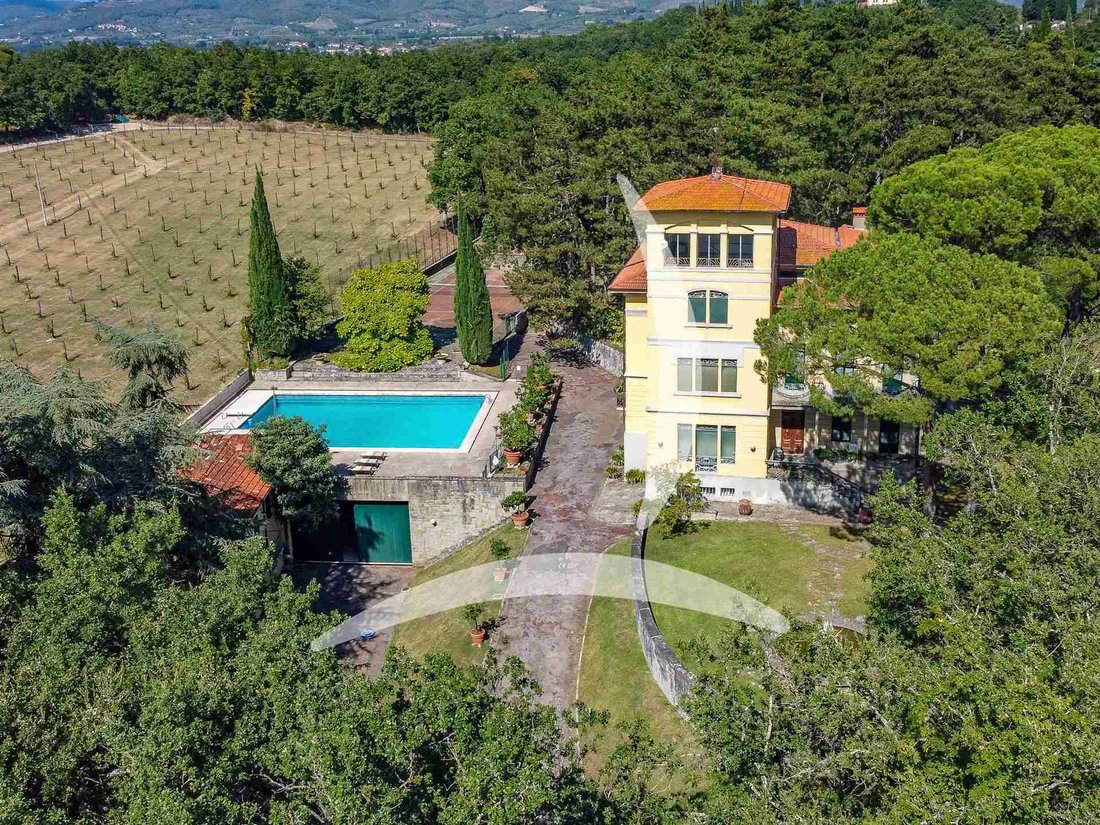 Villa Arezzo In Puglia, Tuscany, Italy For Sale (13384186)