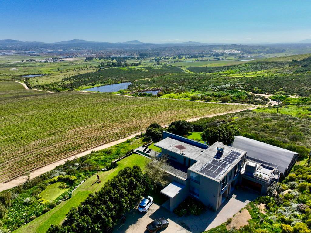 A 106ha Luxury Farm Featuring An In Cape Town, Western Cape, South ...
