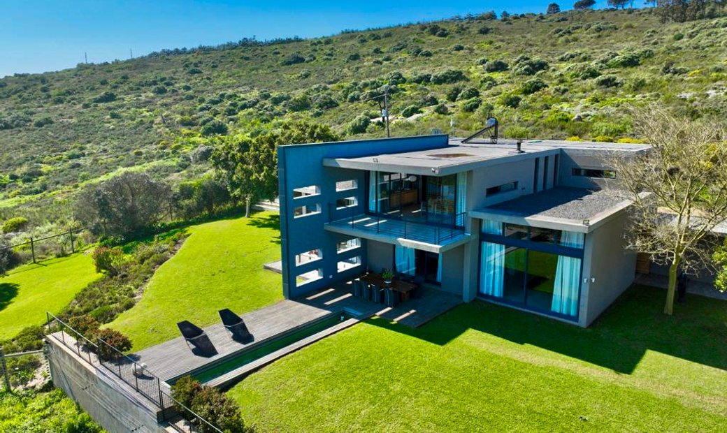 A 106ha Luxury Farm Featuring An In Cape Town, Western Cape, South ...