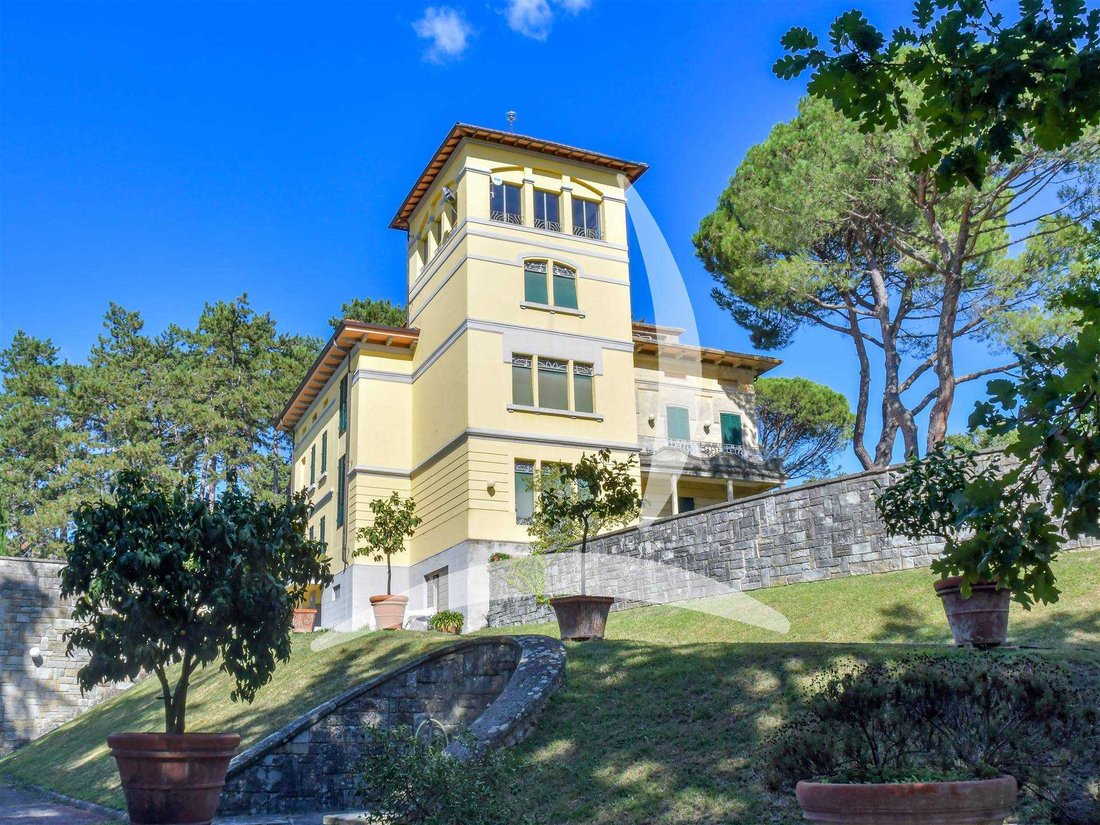 Villa Arezzo In Puglia, Tuscany, Italy For Sale (13384186)