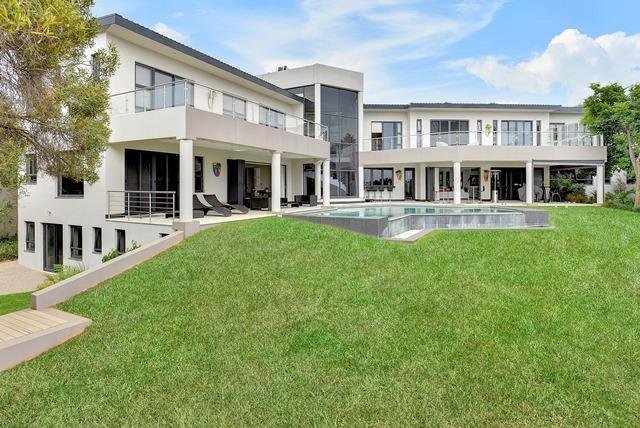 Magnificent Contemporary Home With In Johannesburg, Gauteng, South ...