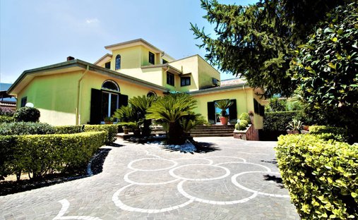 Luxury homes for sale in Villaricca, Campania, Italy | JamesEdition
