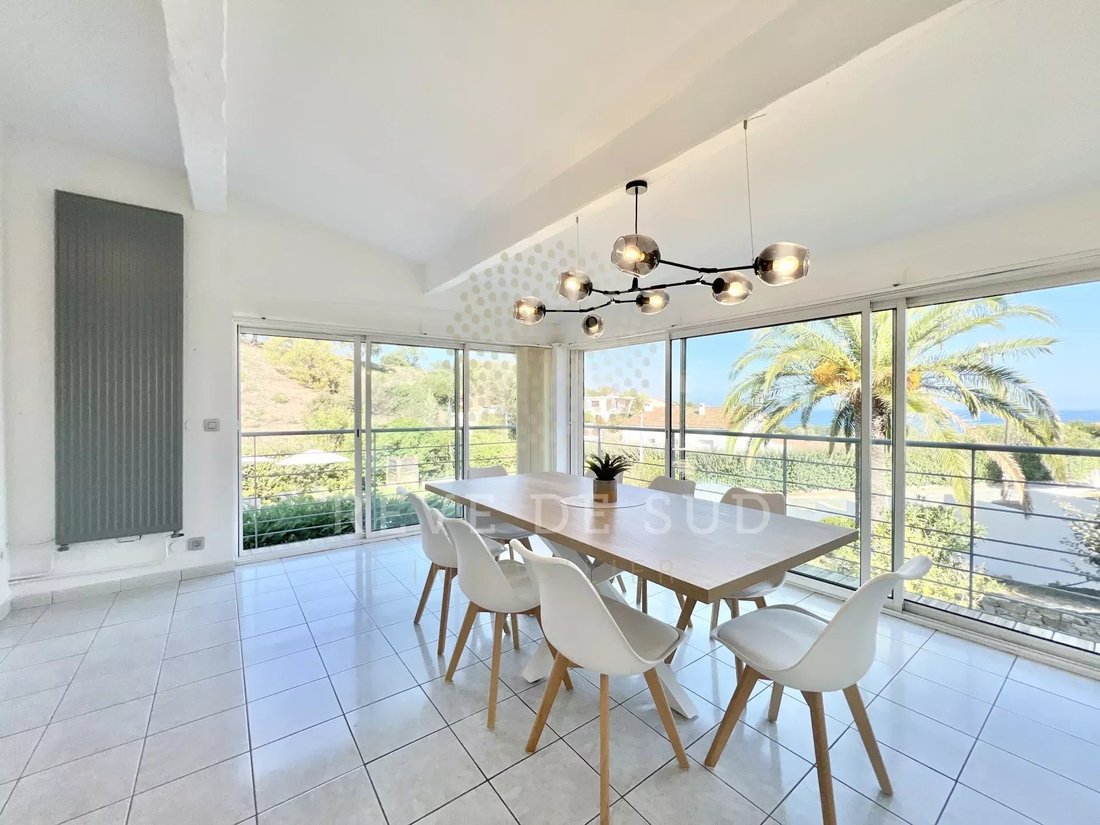 Villa With Sea In Roquebrune Sur Argens, Provence Alpes Côte D'azur ...