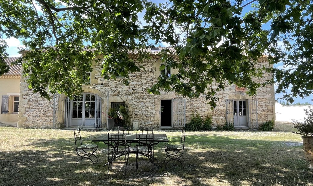Provencal Farmhouse In Avignon, Provence Alpes Côte D'azur, France For ...