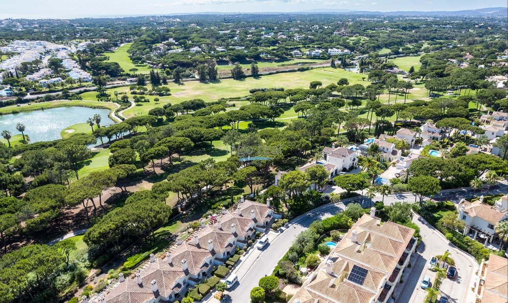 Charming Townhouse In Pinheiros Altos Golf Resort In Almancil, Portugal ...