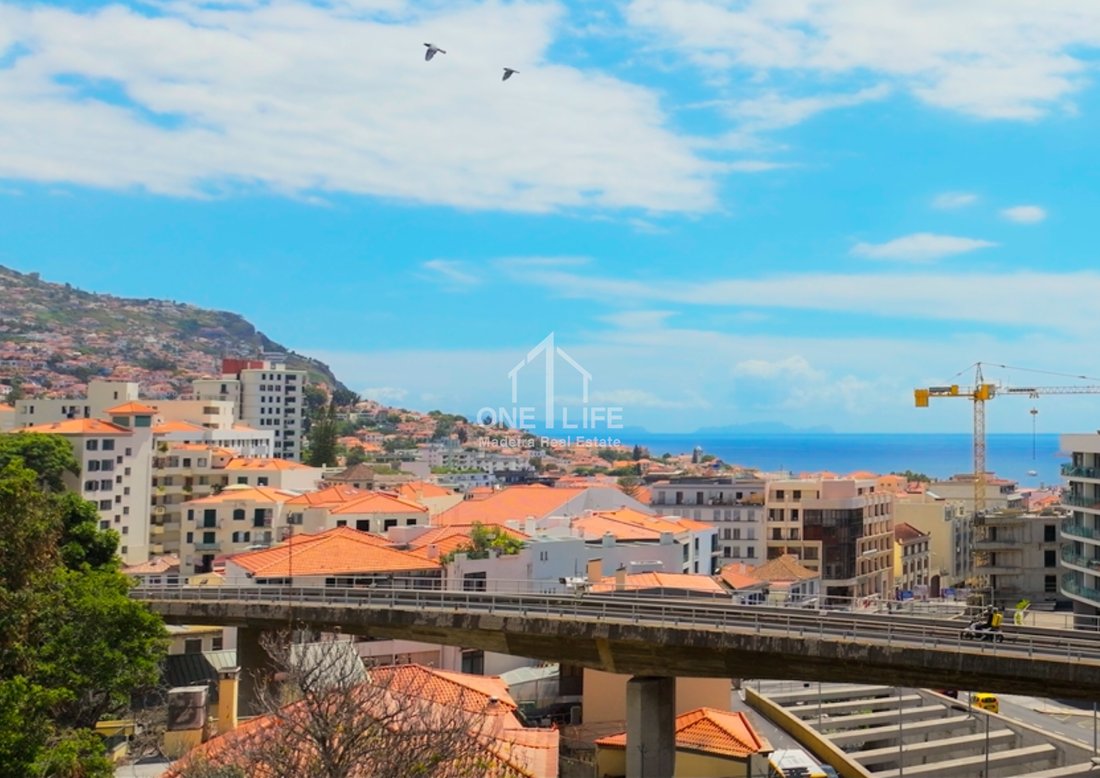 4 Bedroom Penthouse Apartment With Pool And Sea In Funchal, Madeira ...