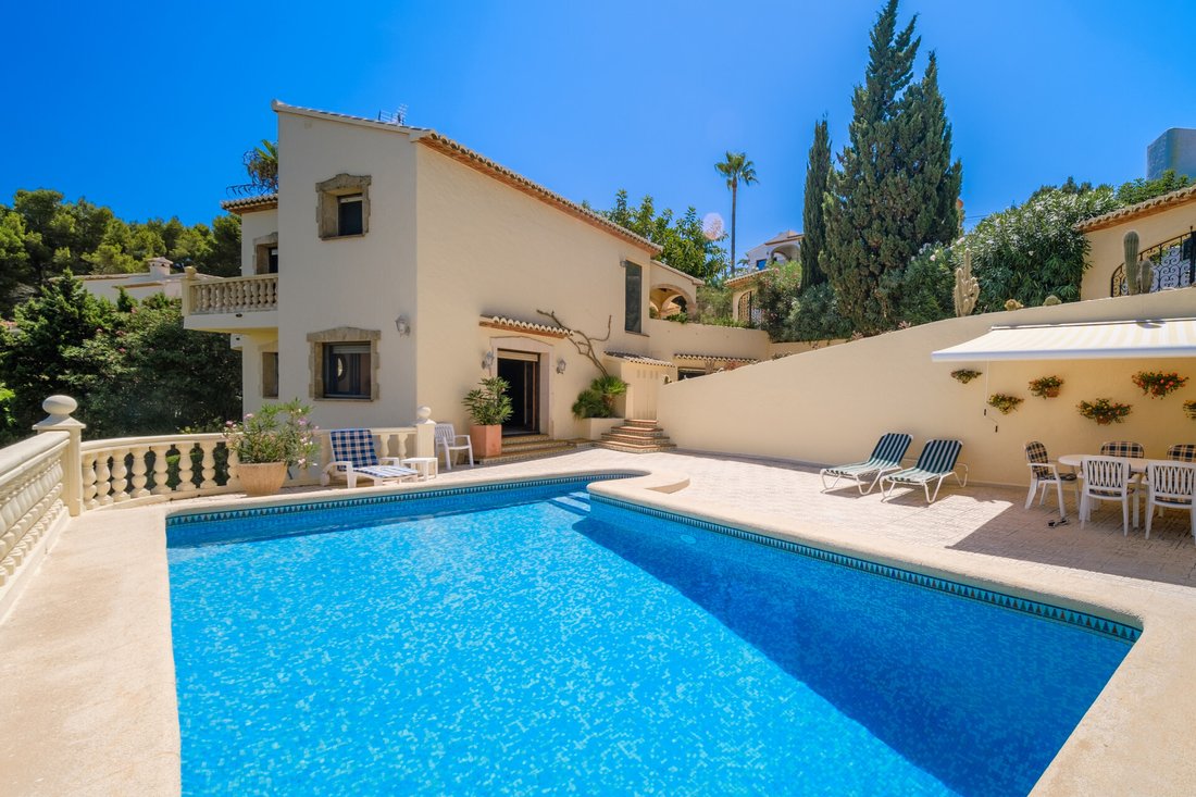 Lovely Chalet In Fantastic Location In Xàbia, Valencian Community ...