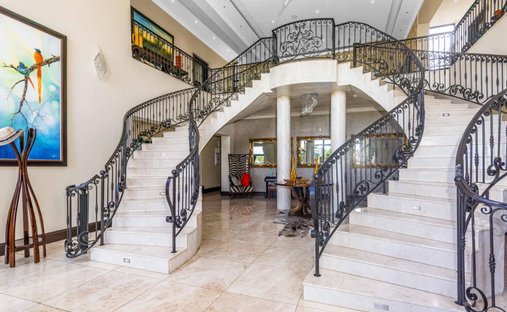 Luxury homes with garden for sale in Blue Hills, Midrand, Gauteng ...