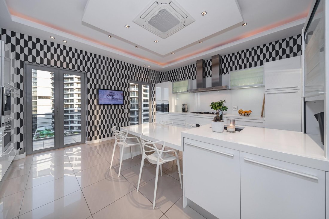 Penthouse Living At Amazing Value In Sandton, Gauteng, South Africa For Sale (13406347)