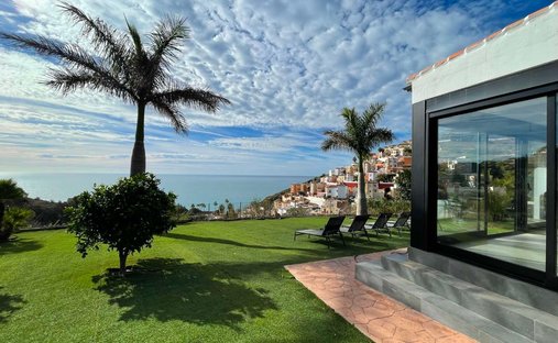 Real Estate Listings by Nerja Center Estate Agents - Nerja (Málaga ...