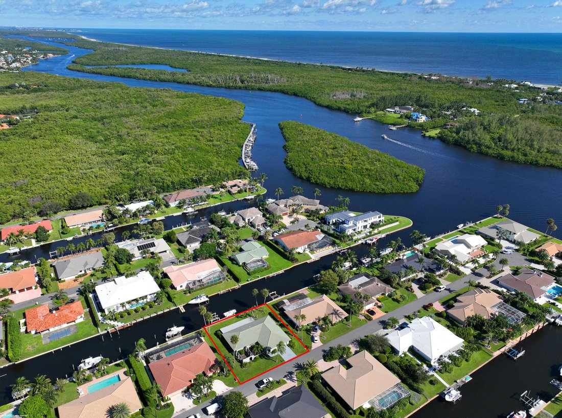 Florida Waterfront Living At Its Finest In Hobe Sound, Florida, United ...
