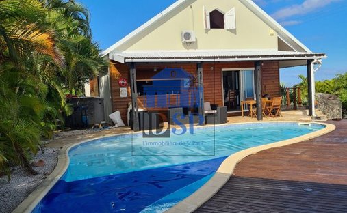 Luxury homes for sale in La Possession, Saint-Paul, Réunion | JamesEdition