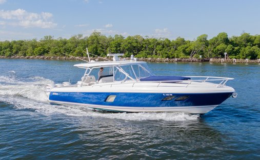 955 luxury and exclusive yachts for sale by dealers worldwide on ...