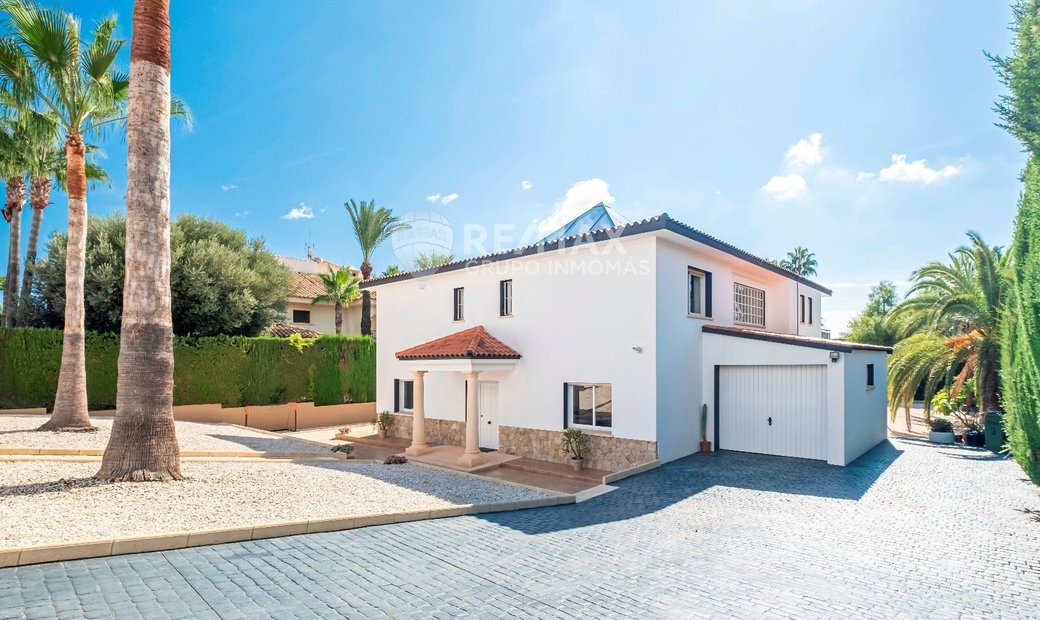 Benidorm Detached House In Benidorm, Valencian Community, Spain For ...