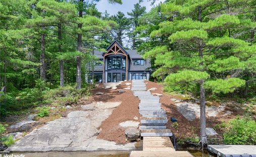 Luxury houses for sale in Taylor Island, Ontario, Canada | JamesEdition