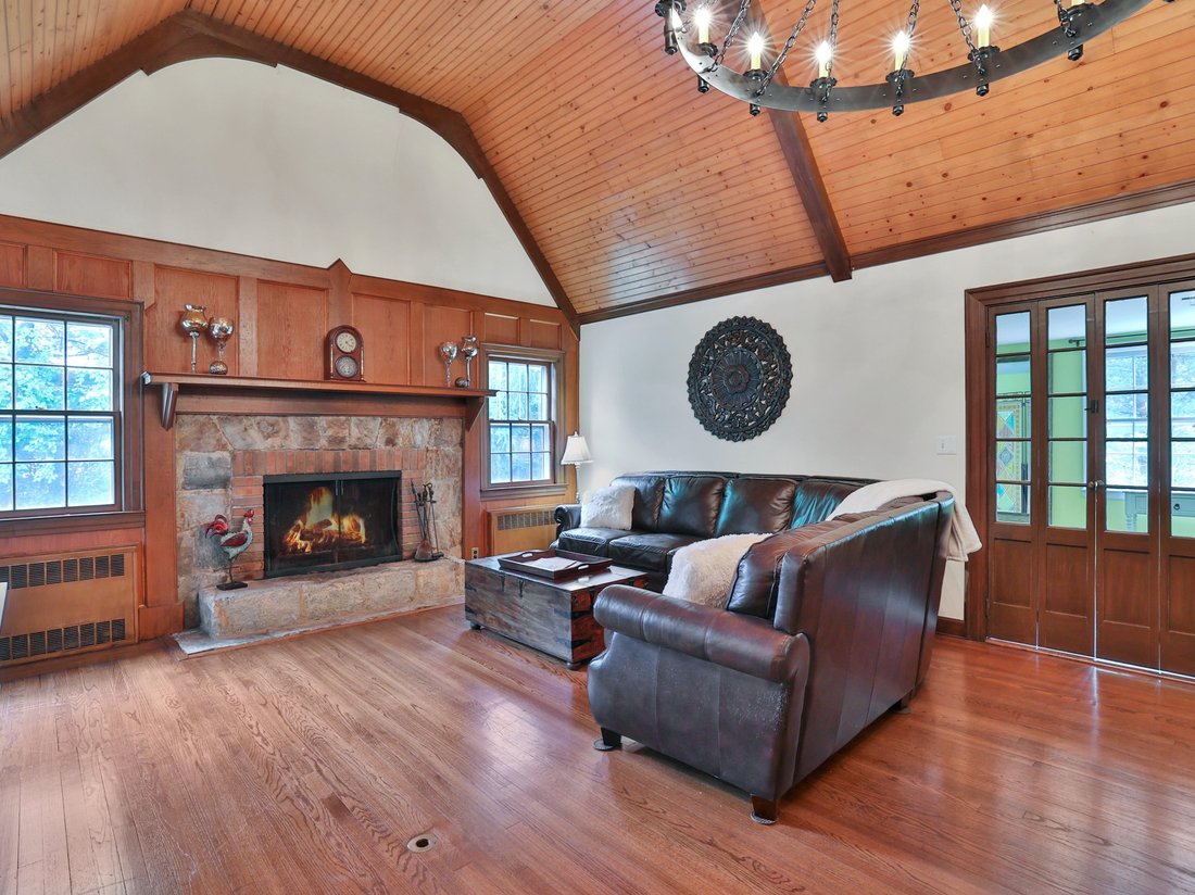 6 Raven Way In Pleasantville, New York, United States For Sale (13448408)