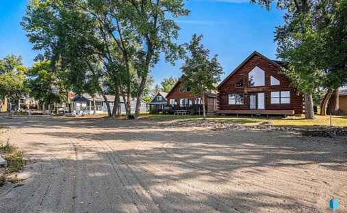 Luxury houses for sale in Gary, South Dakota | JamesEdition