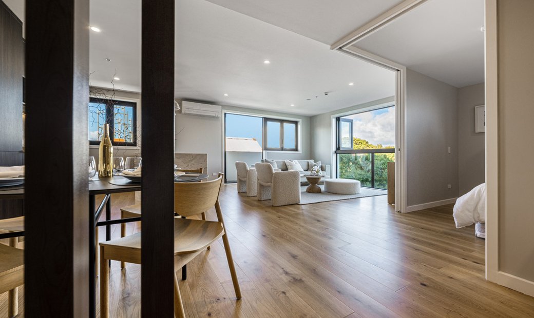 The Ridge Is Set Back From The Street In A In Auckland, Auckland, New ...