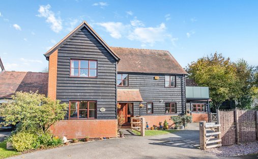 Luxury homes for sale in Padbury, England, United Kingdom | JamesEdition