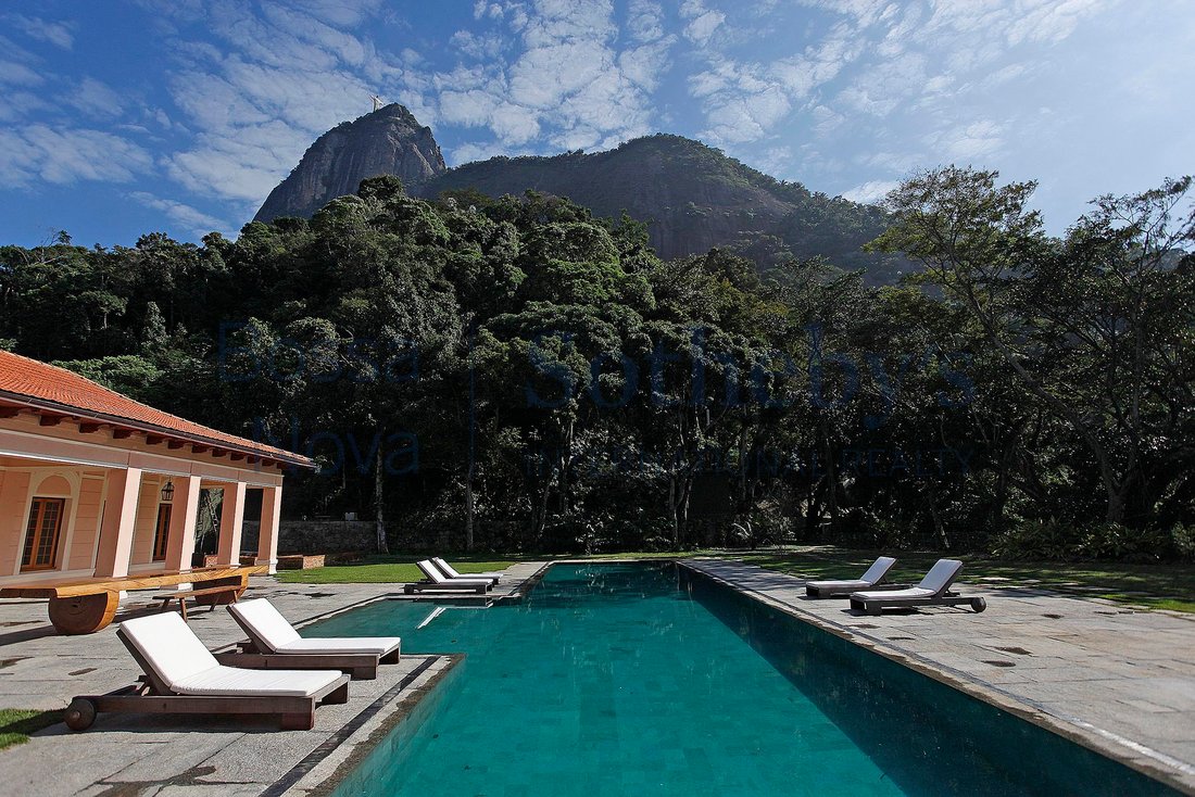 Majestic House With An Exclusive View Of The In State Of Rio De Janeiro ...