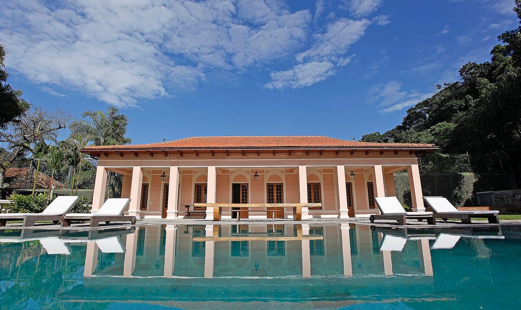 Majestic House With An Exclusive View Of The In State Of Rio De Janeiro ...