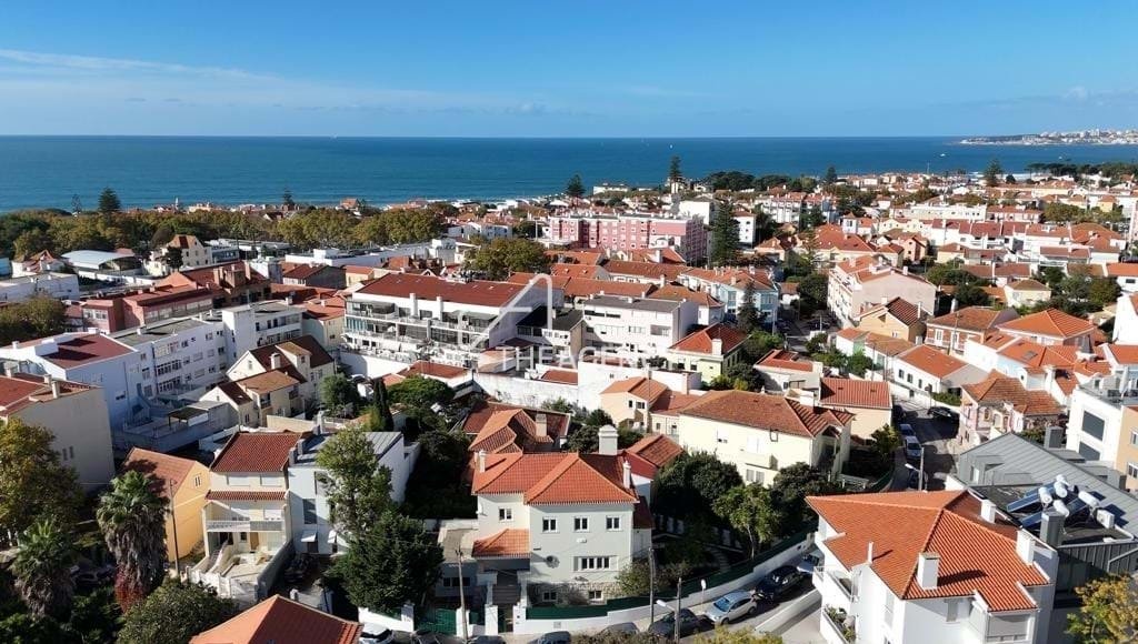 Exclusive Villa In The Center Of Parede, Cascais In Parede, Lisbon ...