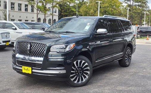 Green Lincoln Navigator for sale | JamesEdition