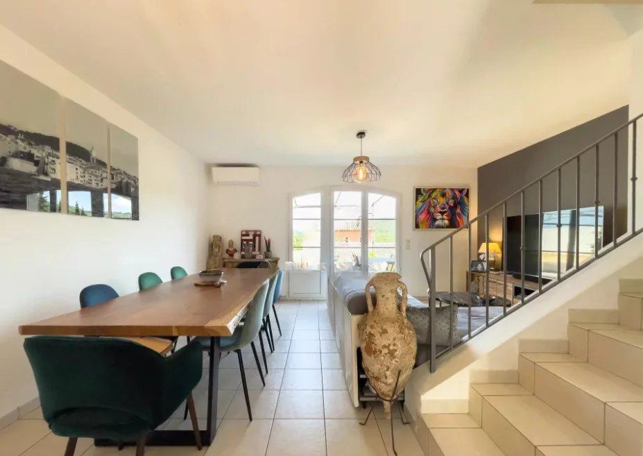 2 Bedroom Semi Detached House In Mimet, Provence Alpes Côte D'azur ...