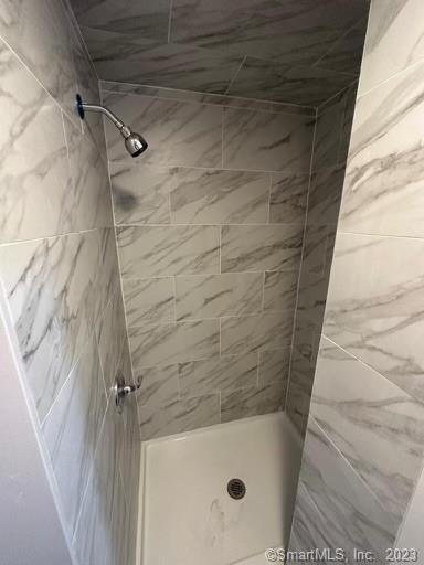 33 Elliott Street, Hartford, Ct 06114 In Hartford, Connecticut, United ...