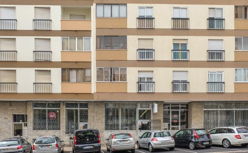 Luxury homes for sale in Prior Velho, Lisbon, Portugal | JamesEdition