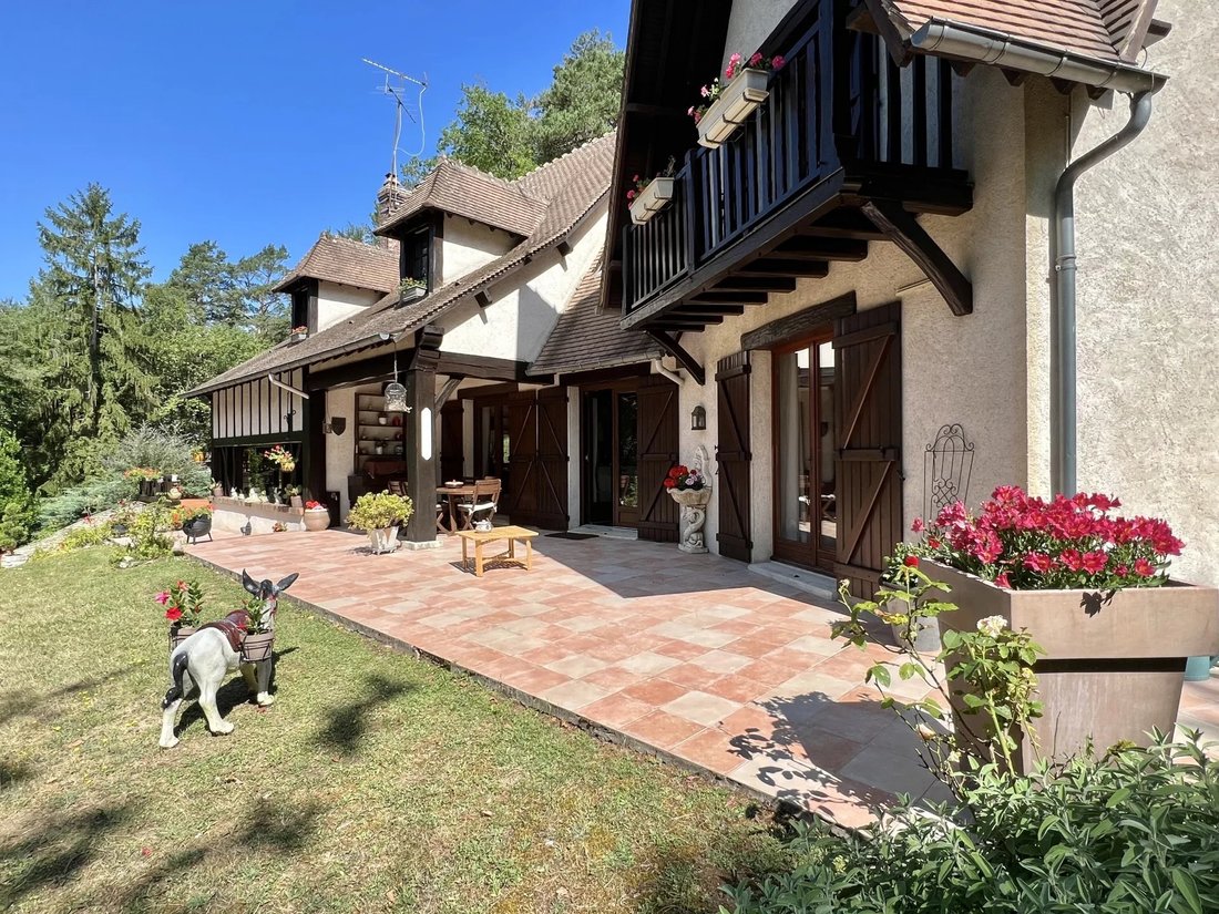 Pacy Sur Eure House In Pacy Sur Eure, Normandy, France For Sale (13506637)