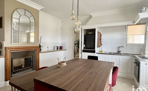 Luxury homes for sale in Bauné, Loire-Authion, Pays de la Loire, France ...