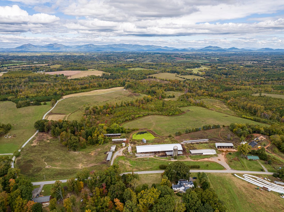 Farm/Ranch In Huddleston, Virginia, United States For Sale (13526789)