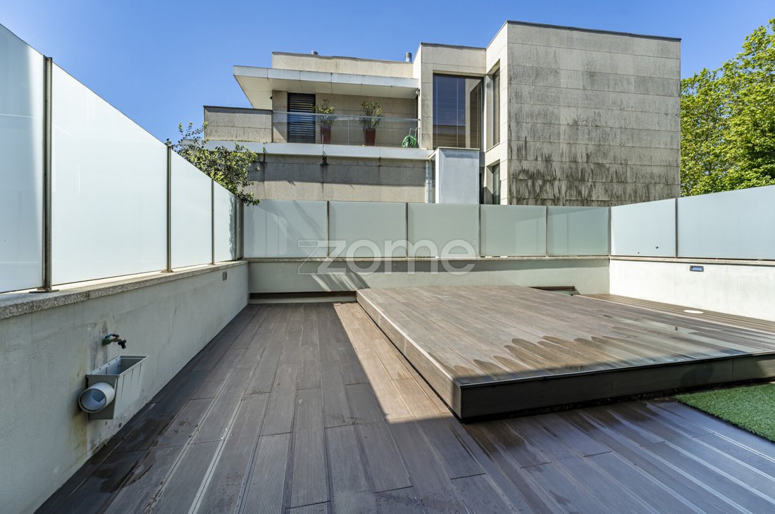 Porto House In Porto, Porto District, Portugal For Sale (13528855)