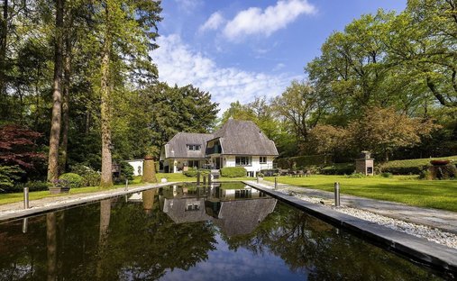 Luxury homes for sale in Miggelenberg, Hoenderloo, Gelderland ...