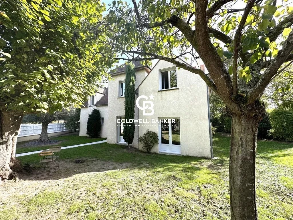 Le Vésinet House In Le Vésinet, île De France, France For Sale (13532766)