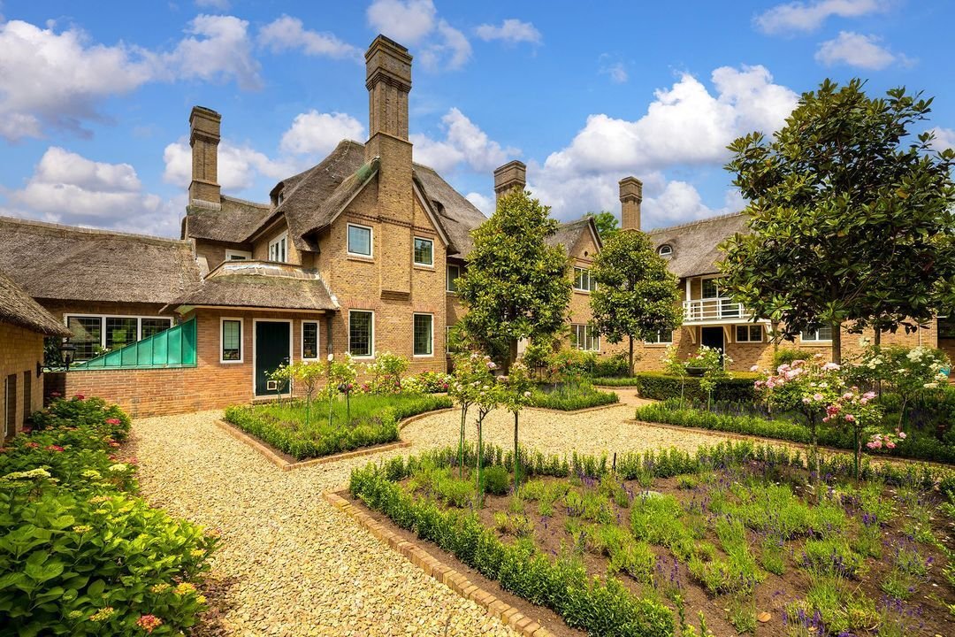 Kapitaal Landhuis Aan De Kaag In Abbenes, North Holland, Netherlands ...