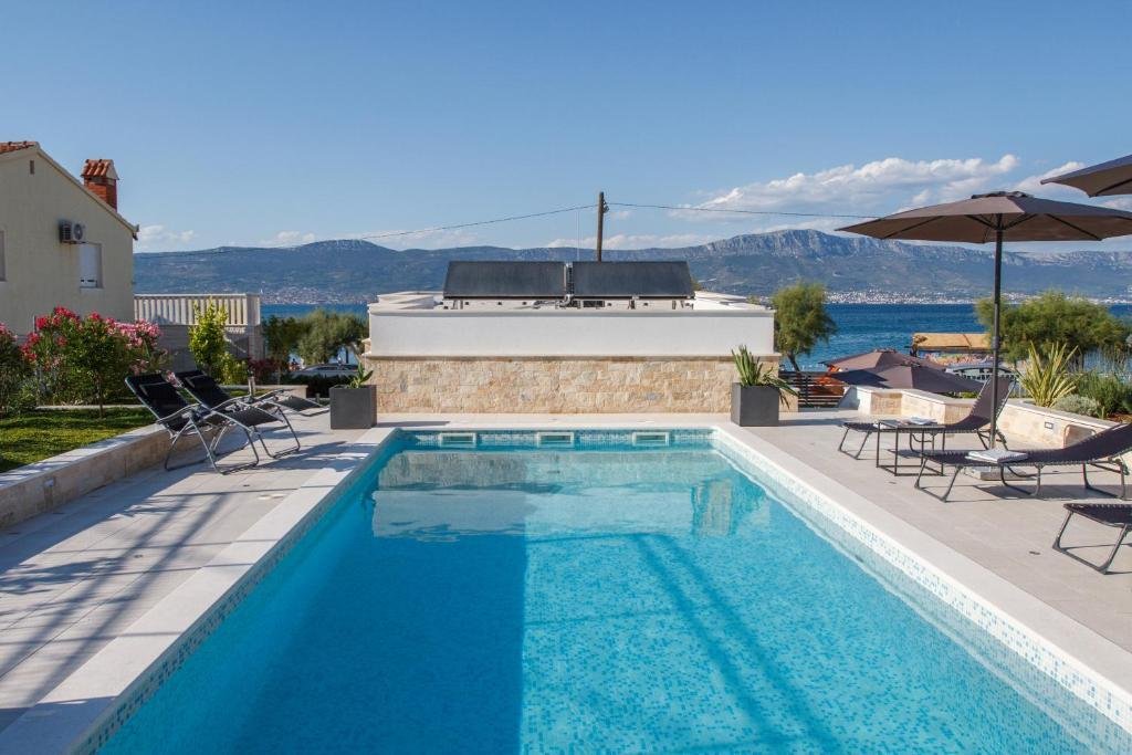 Ciovo House In Zedno, Split Dalmatia County, Croatia For Sale (13532233)