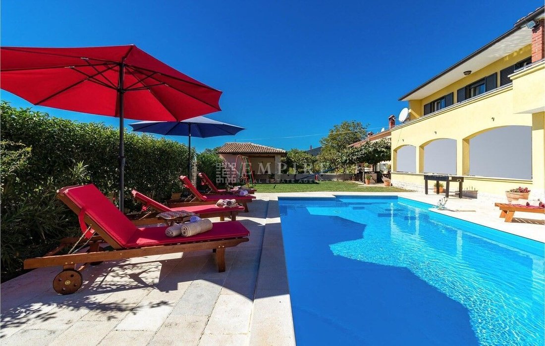 House Svetvinčenat, 320m2 En Svetvinčenat, Istria, Croacia En Venta ...