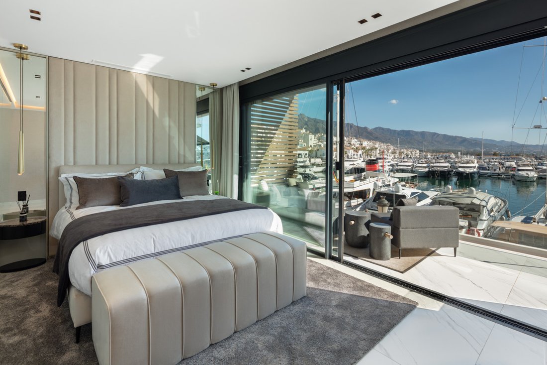 Elite Frontline Living: Luxury Residency In In Marbella, Andalusia ...