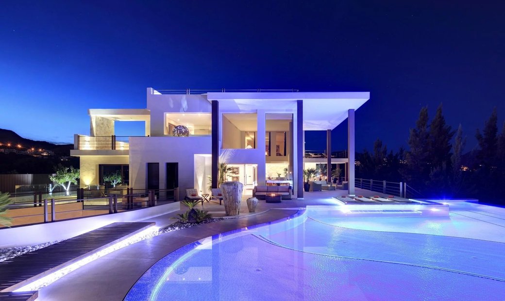Sublime Villa, 8 Rooms And Multiple Terraces En Marbella, Andalucía ...