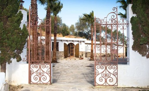 Luxury farm ranches for sale in Alcalá de los Gazules, Andalusia, Spain ...