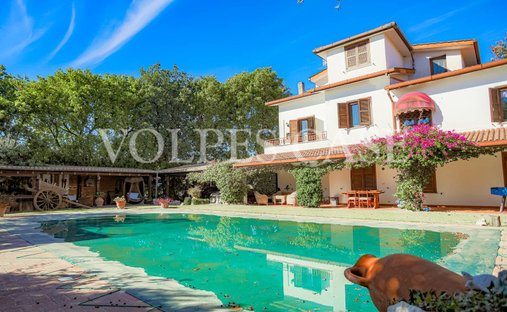 Luxury homes for sale in Stazzo, Lazio, Italy | JamesEdition