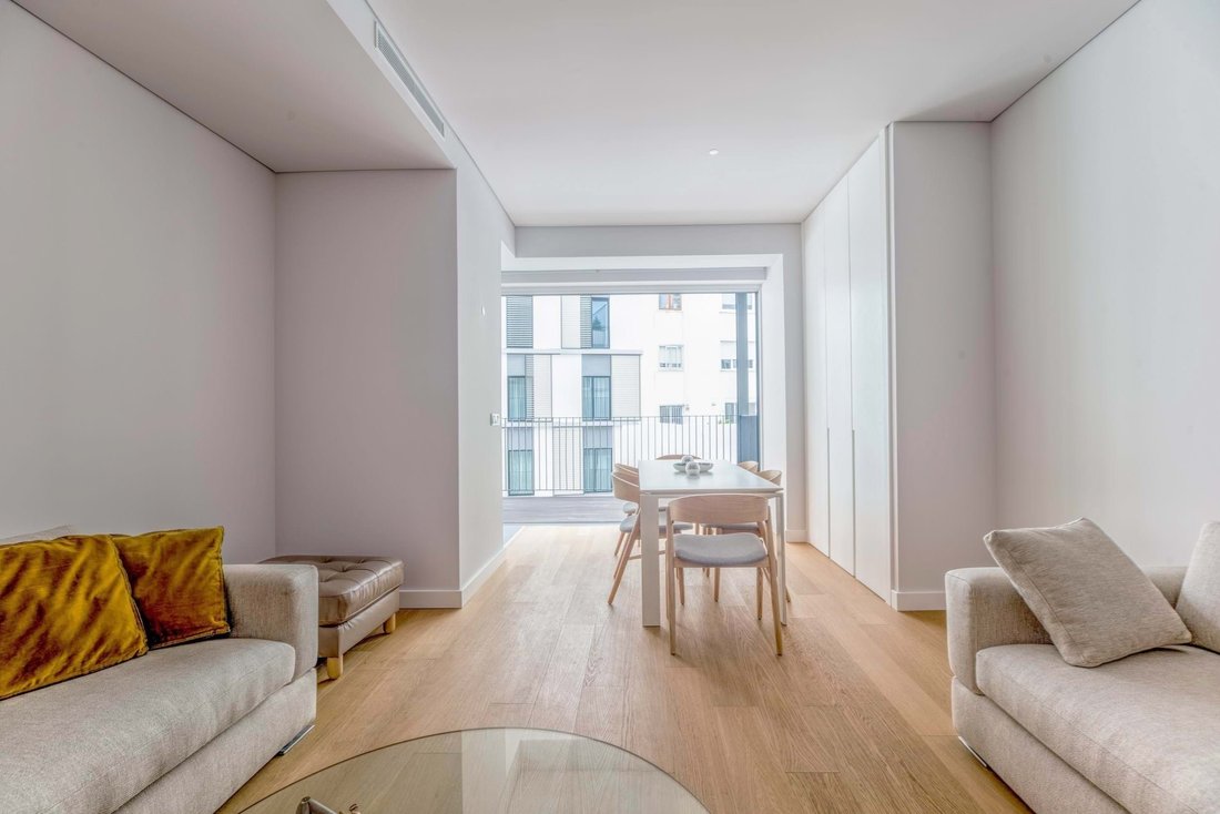 3 Bedroom Apartment In The Prestigious Neighborhood In Lisbon, Lisbon ...