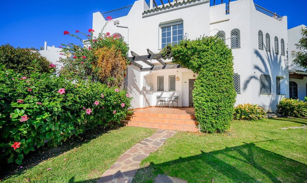 Marbella Townhouse In Marbella, Andalusia, Spain For Sale (13555711)