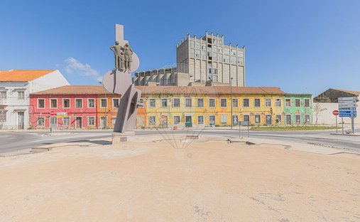 Luxury water view estates for sale in Barreiro, Setubal, Portugal ...