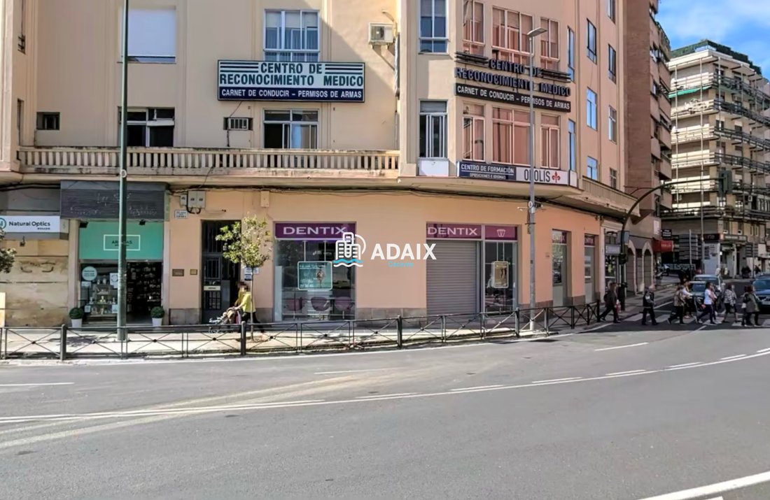 Complejo Residencial De Lujo Dentro Del Nuevo In Cáceres, Extremadura ...